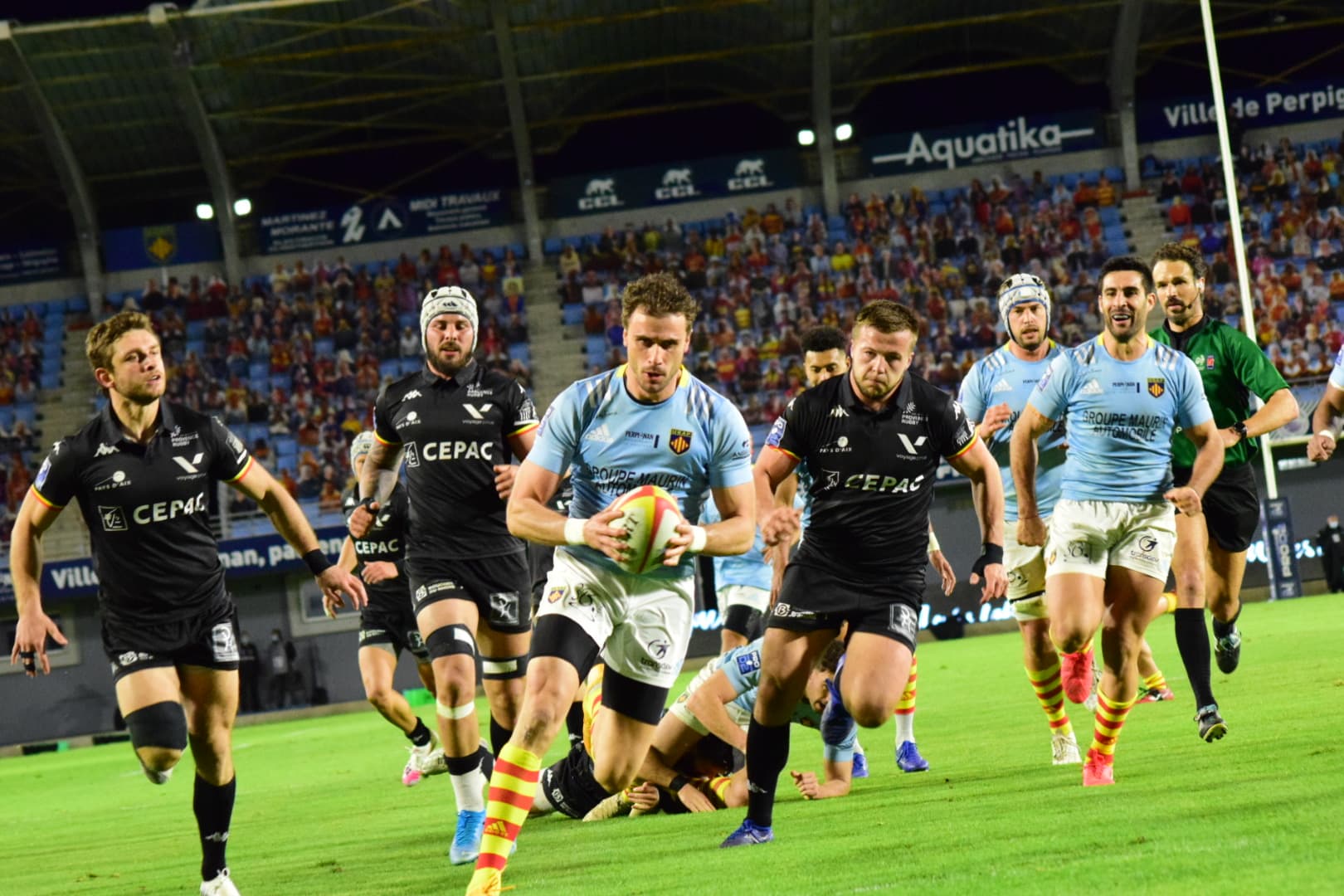 [VIDEO] Rugby : Perpignan asphyxie Aix-Provence Rugby - Le Mouvement